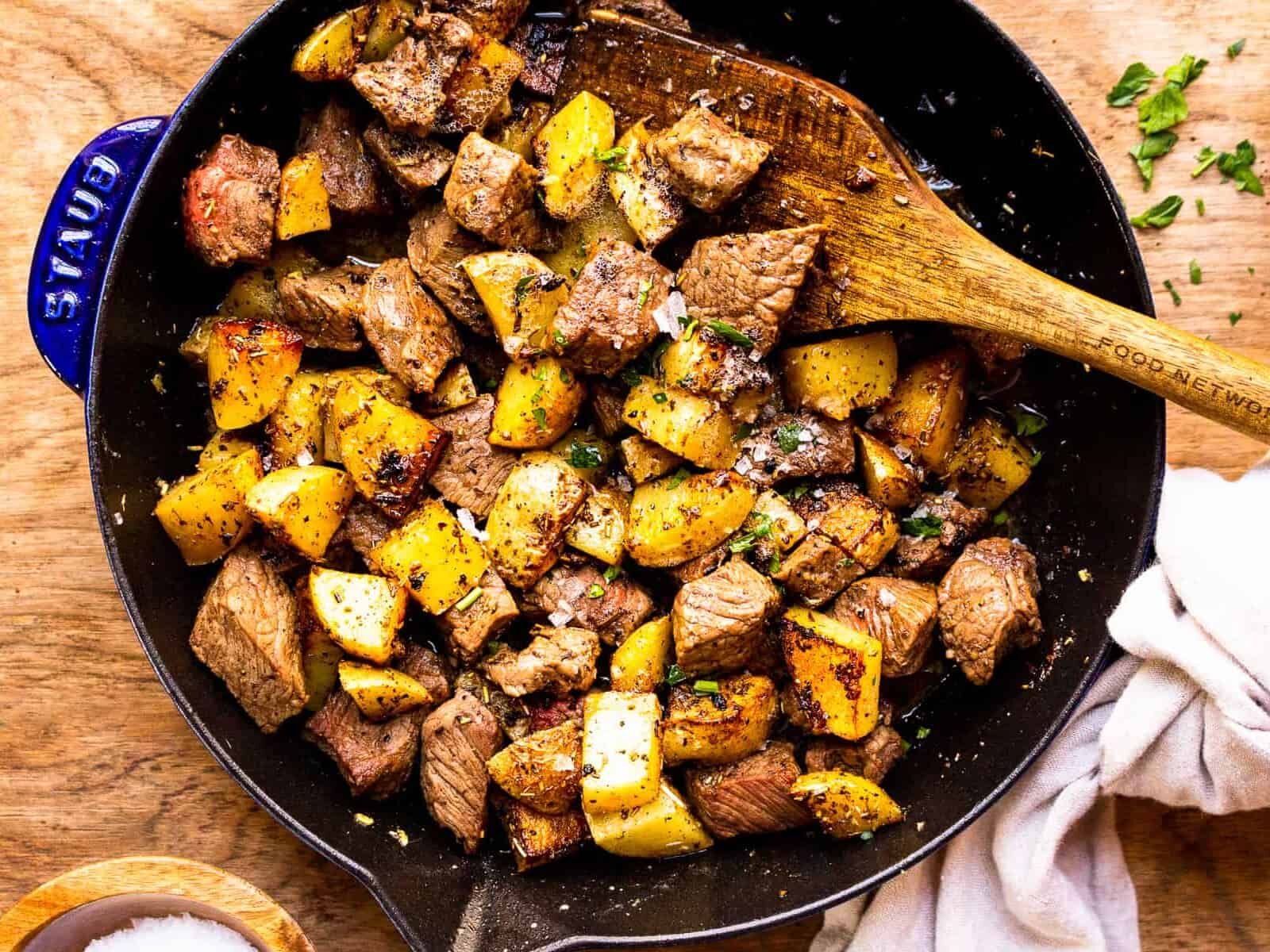 Crockpot Loaded Steak and Potato Bake Recipe Guide